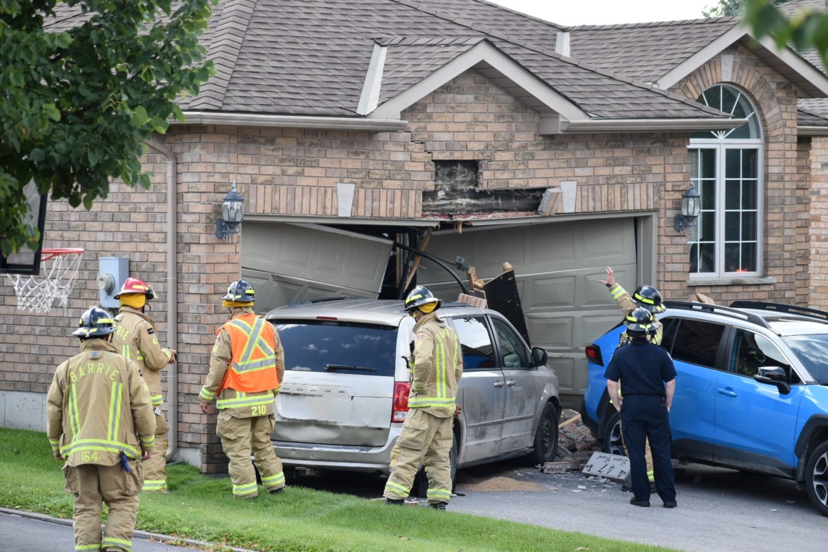 Van Slams Into South End Barrie Home Update Charges Laid Innisfil News