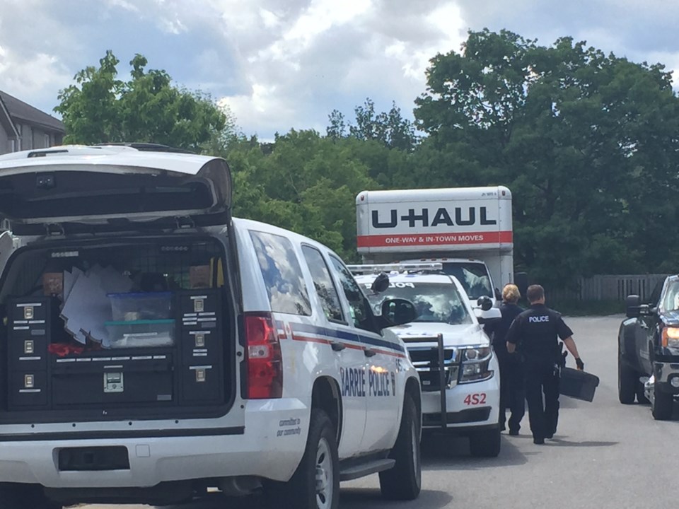 Two Armed Robbery Suspects Thin One Heavy Say Police Barrie News