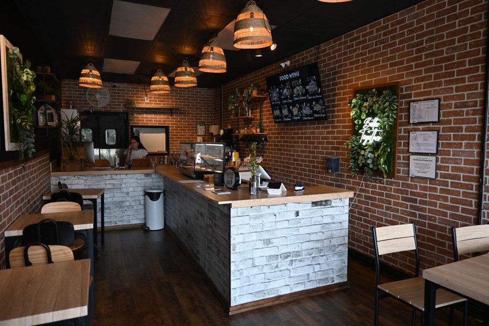 Hola cafe store
