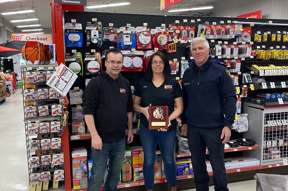 Home hardware thornbury store