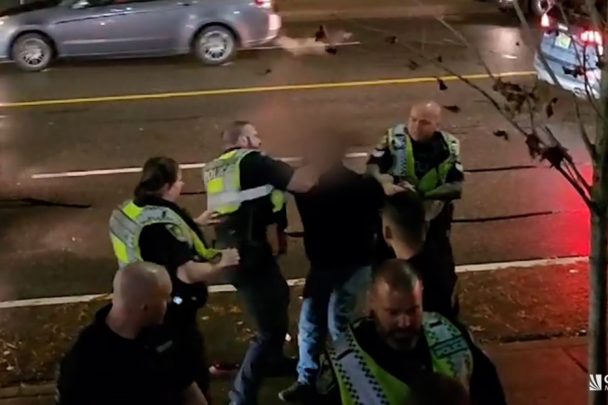 Abbotsford Police Investigating Incident After Cop Caught On Camera Punching Man Richmond News 8306