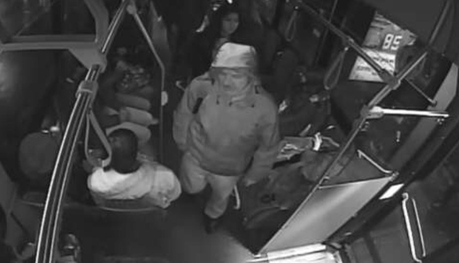 Victoria Police Hunt Man After Sexual Assault On Bus Victoria Times