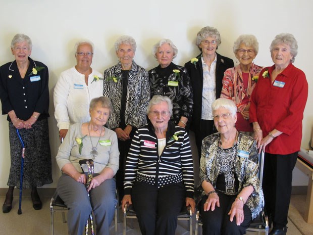 Hospital auxiliary volunteers honoured in Ladner - Delta Optimist Hospital auxiliary volunteers honoured in Ladner - Delta Optimist