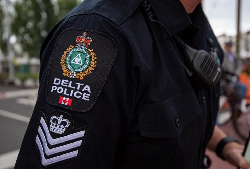 BREAKING NEWS: Police standoff ends peacefully in Tsawwassen - Delta ... BREAKING NEWS: Police standoff ends peacefully in Tsawwassen - Delta ...