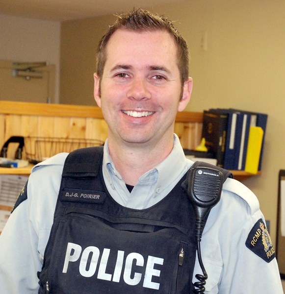 Rcmp Detachment Welcomes Three New Members The Albertan News 1251