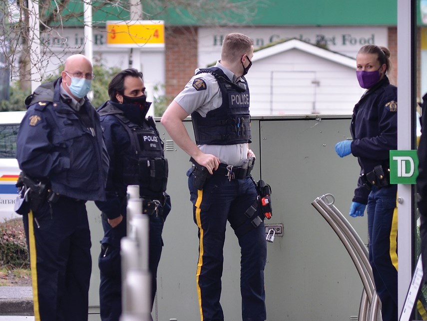 Rcmp Hunt For North Van Bank Robbery Suspect Tri City News 6550