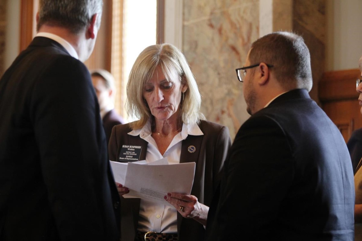 Kansas could soon make doctors ask patients why they want abortions and ... Kansas could soon make doctors ask patients why they want abortions and ...