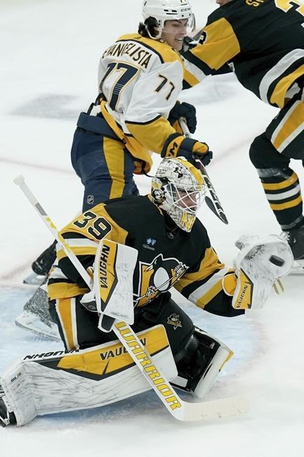 Crosby Scores 42nd Goal Penguins Keep Playoff Hopes Alive With 4 2 Win