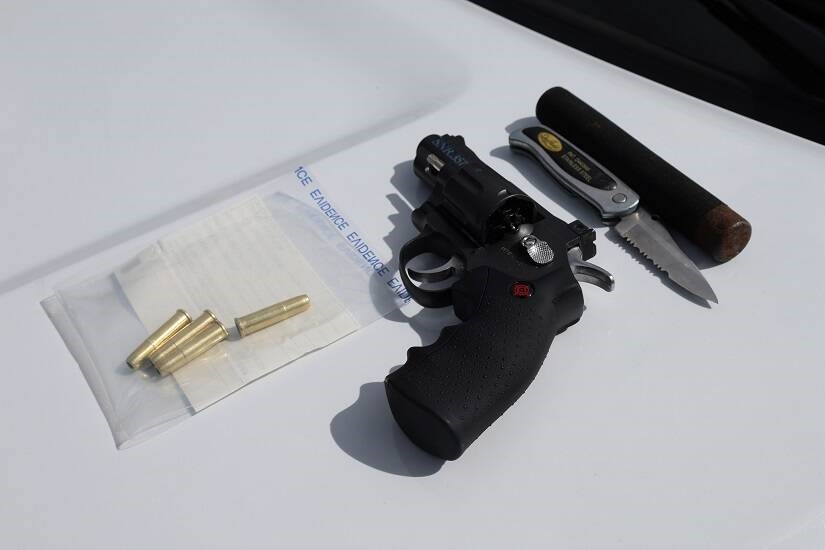 Wellness check leads West Shore RCMP to weapons - Victoria Times Colonist Wellness check leads West Shore RCMP to weapons - Victoria Times Colonist